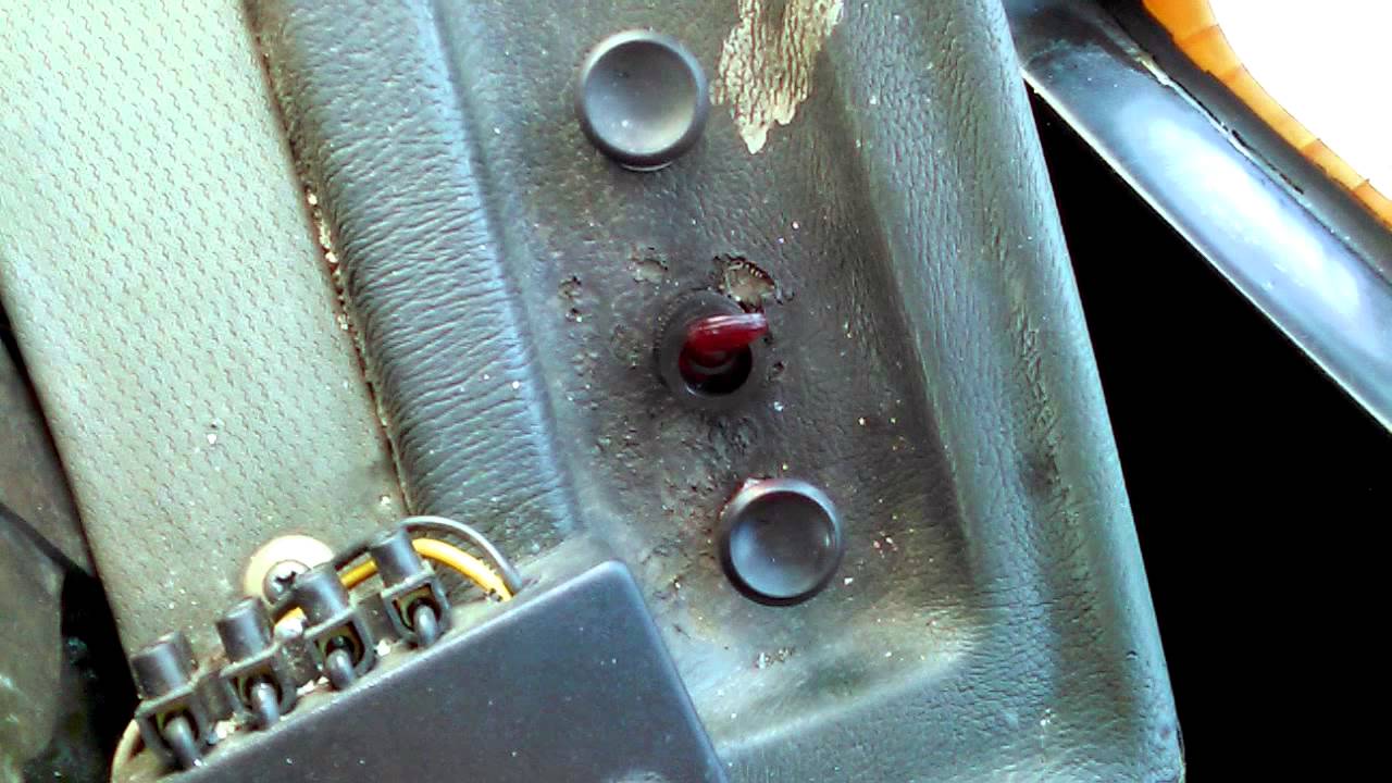 Parade artist barong bus - YouTube