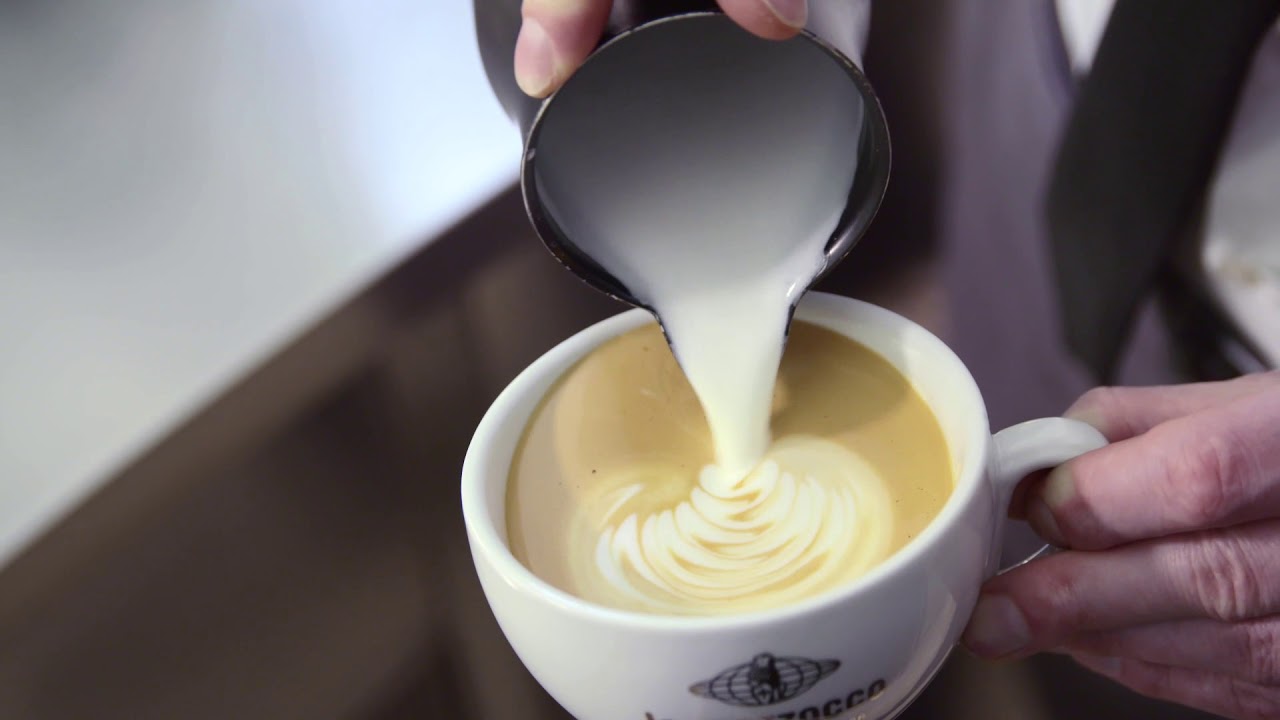 ALPSKO mleko BARISTA - Latte art vzorec 2 - YouTube