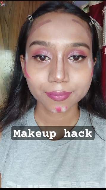 Makeup hack🤯😎#makeuphacks #shortsfeed #youtubeshorts #shorts # ...