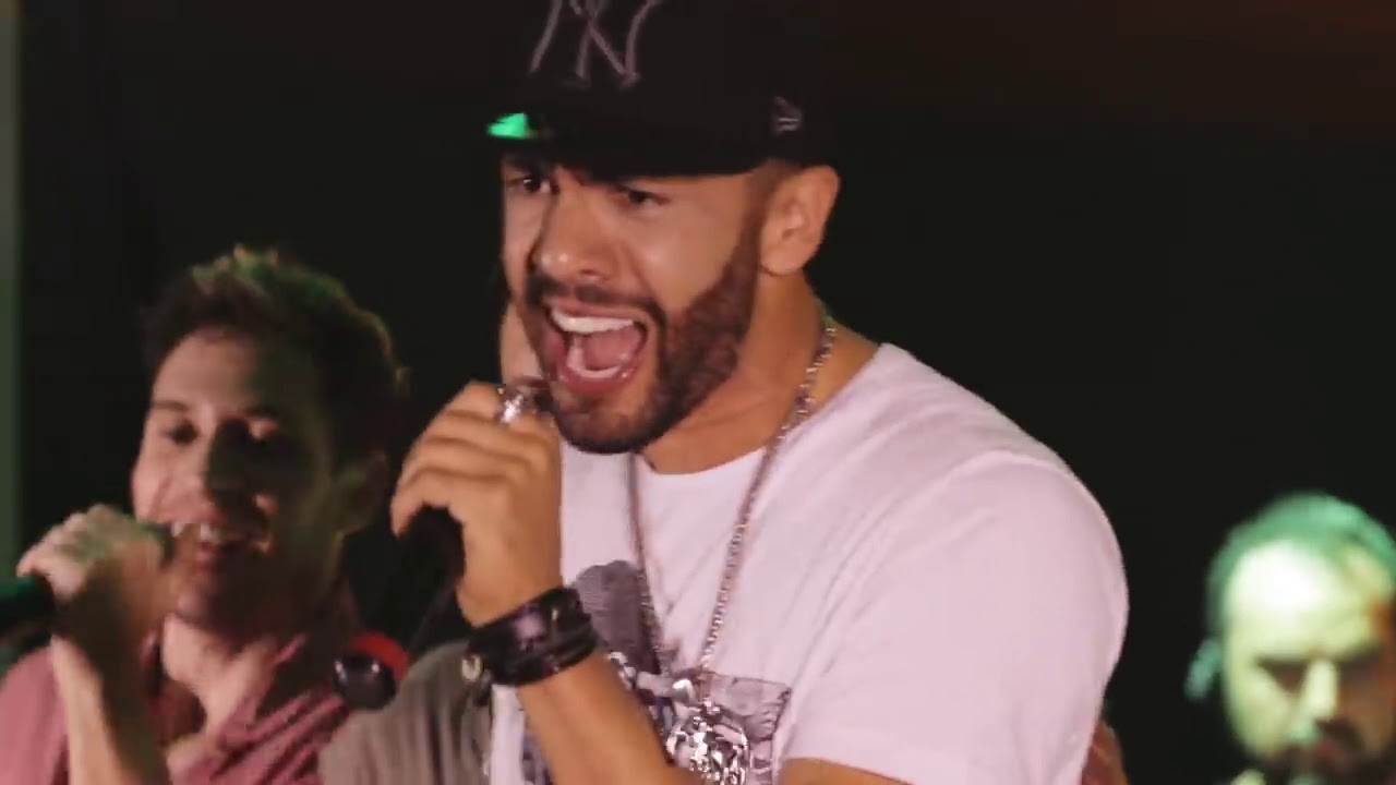 Felipe Montezine Rolê Monstro feat Cacio e Marc - YouTube