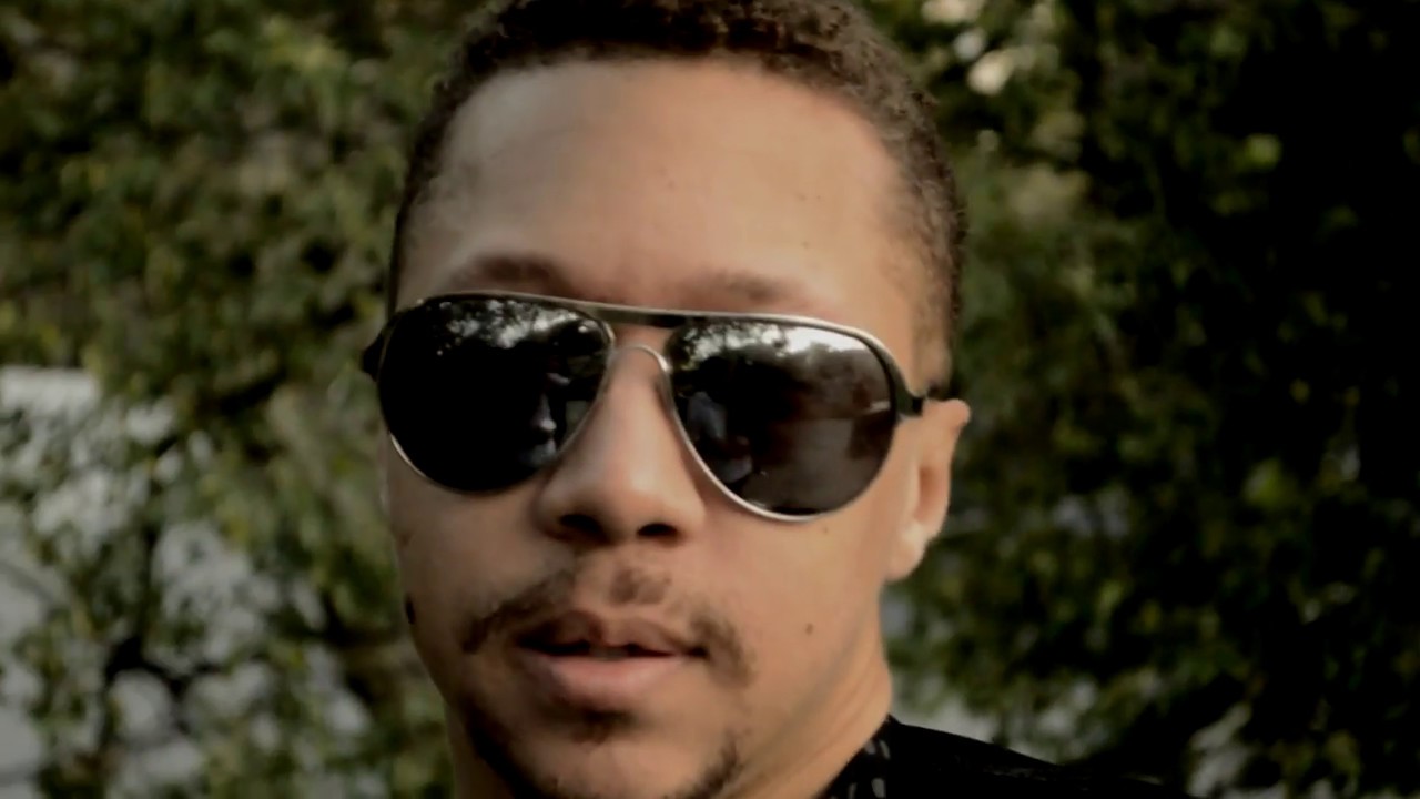 BCE JARREN JAE MARTIN PLAYS DETECTIVE KING! must see - YouTube