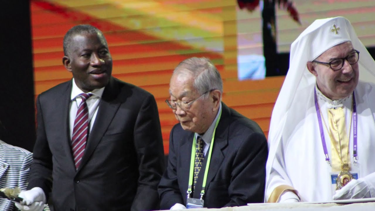 World Summit 2020 - YouTube