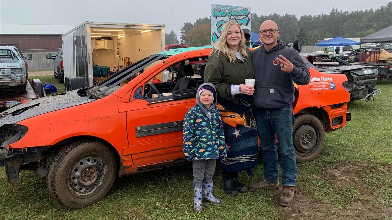 Mitten Madness bump n run racing with #357 Nick G and Little Larry ...