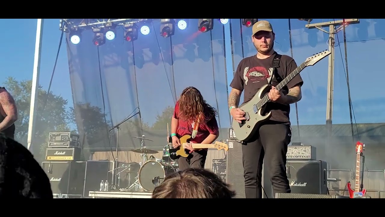 Convictions-"Supernova" at Uprise Fest 2023 - YouTube
