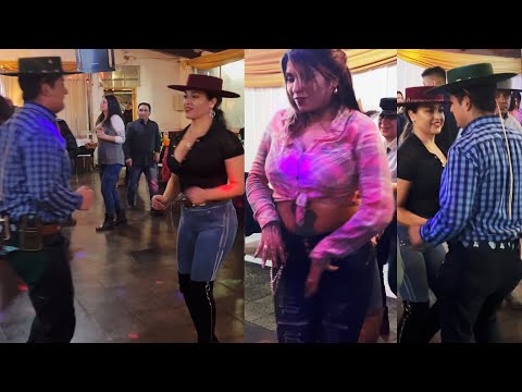 Bellas, lindas y felices  chilenas bailan rancheras al estilo de LOS PIKARONES DEL RITMO