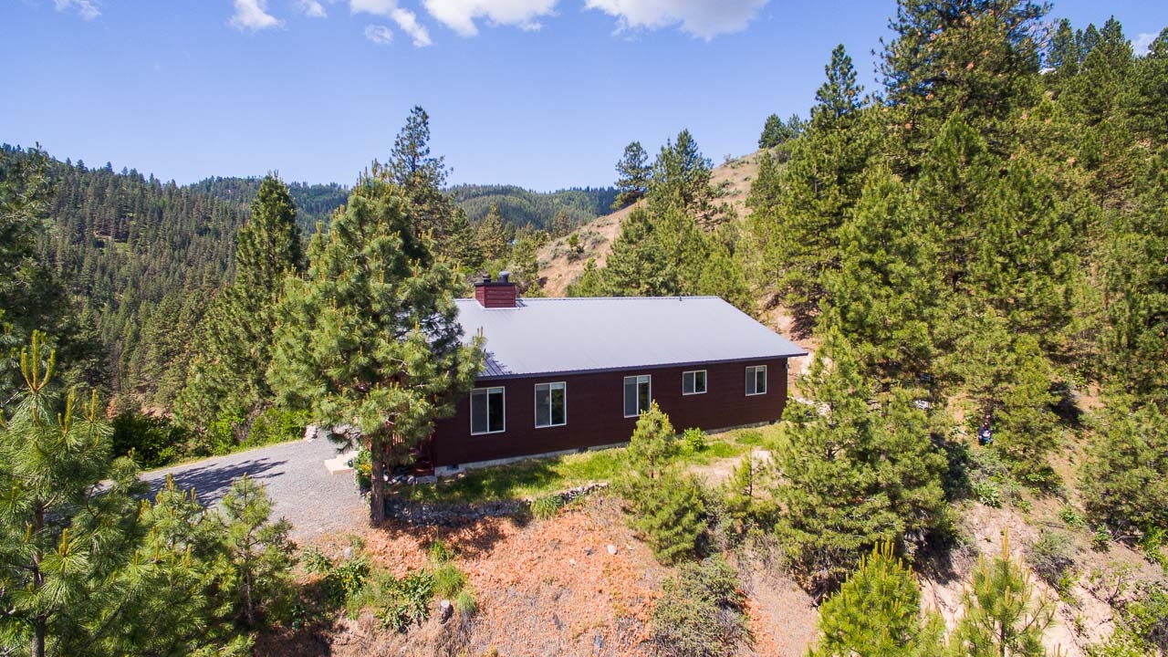 30 Overlook, Wilderness Ranch in Boise County Idaho by The New View ...