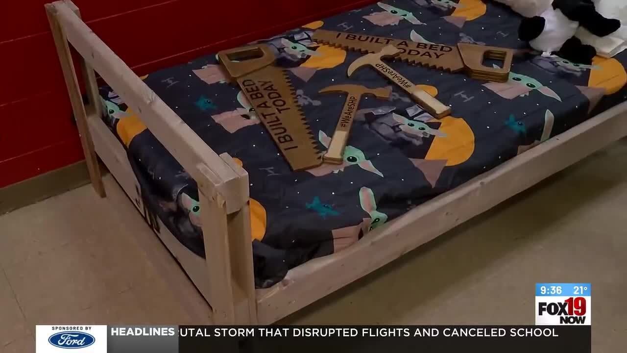 Kickin' it with Ken: Fairfield students help those in need - YouTube