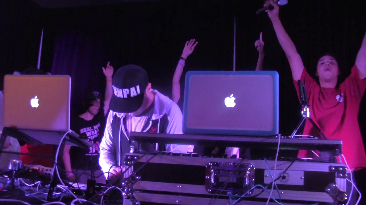 Travis Stebbins (Odyssey Eurobeat Brony) - Discord (2015) and Luna ...