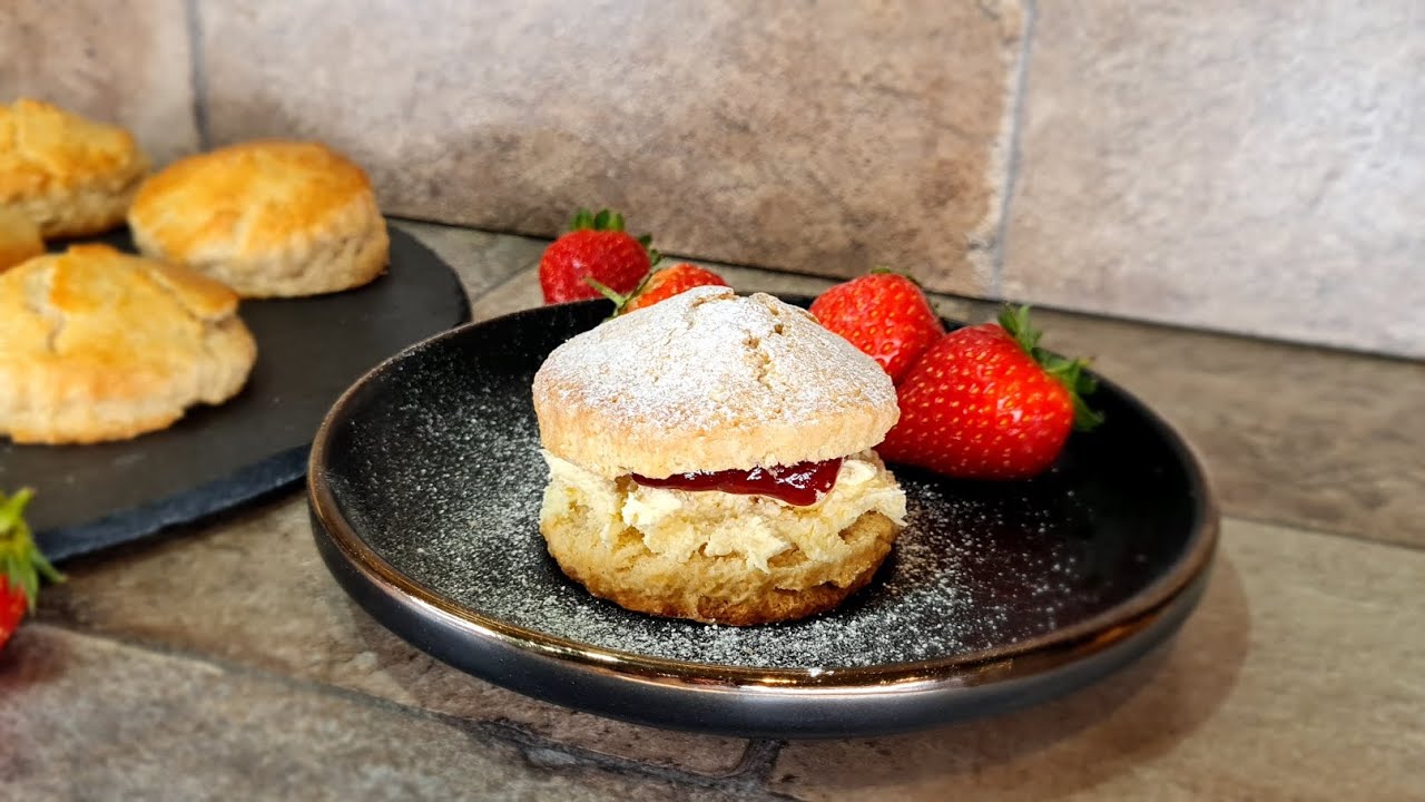 Beautiful and Easy Scones - YouTube