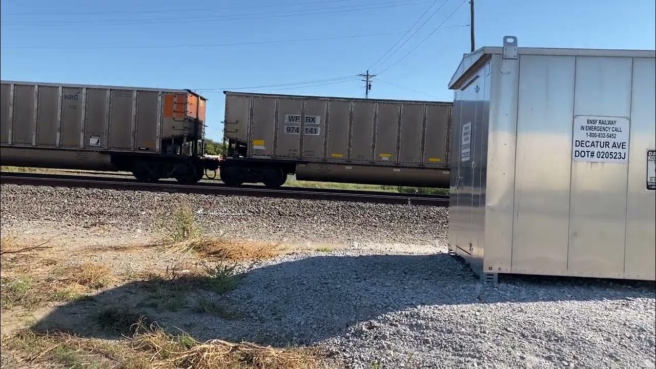 BNSF 6206 leads a Coal Train at Tower 60 - YouTube