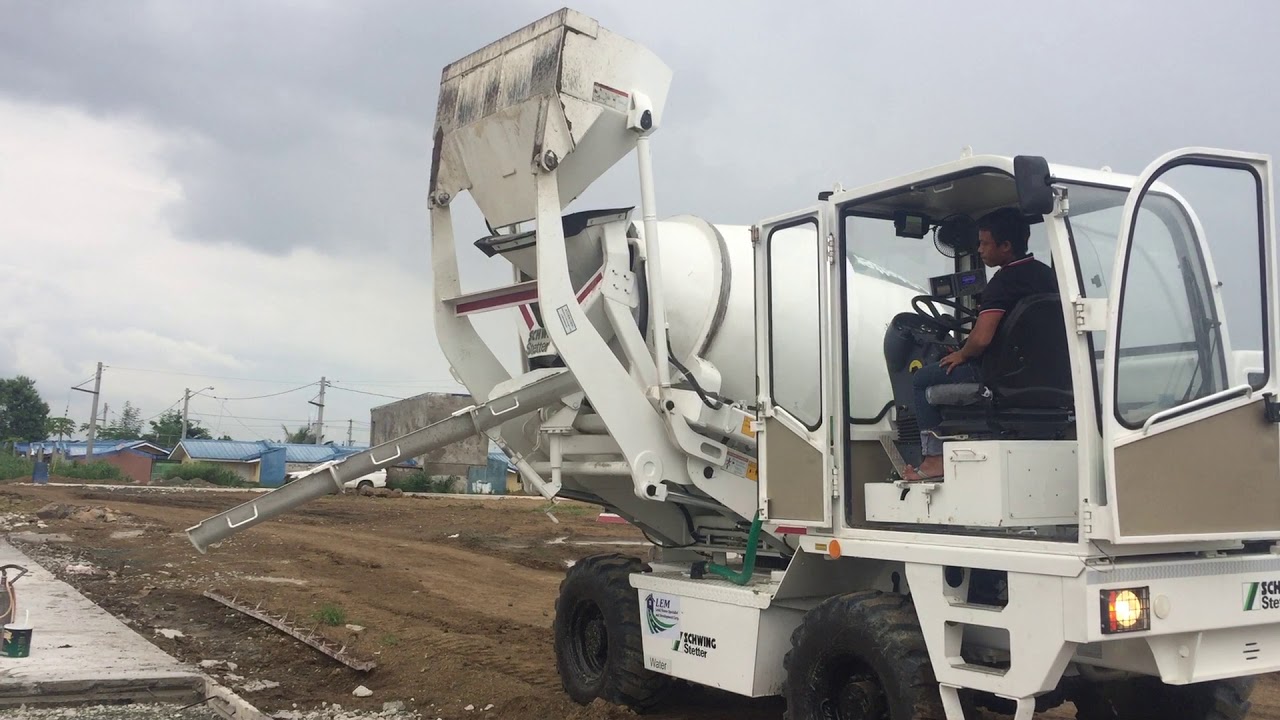 Schwing Stetter Self Loading Mixer SLM 4000 - YouTube