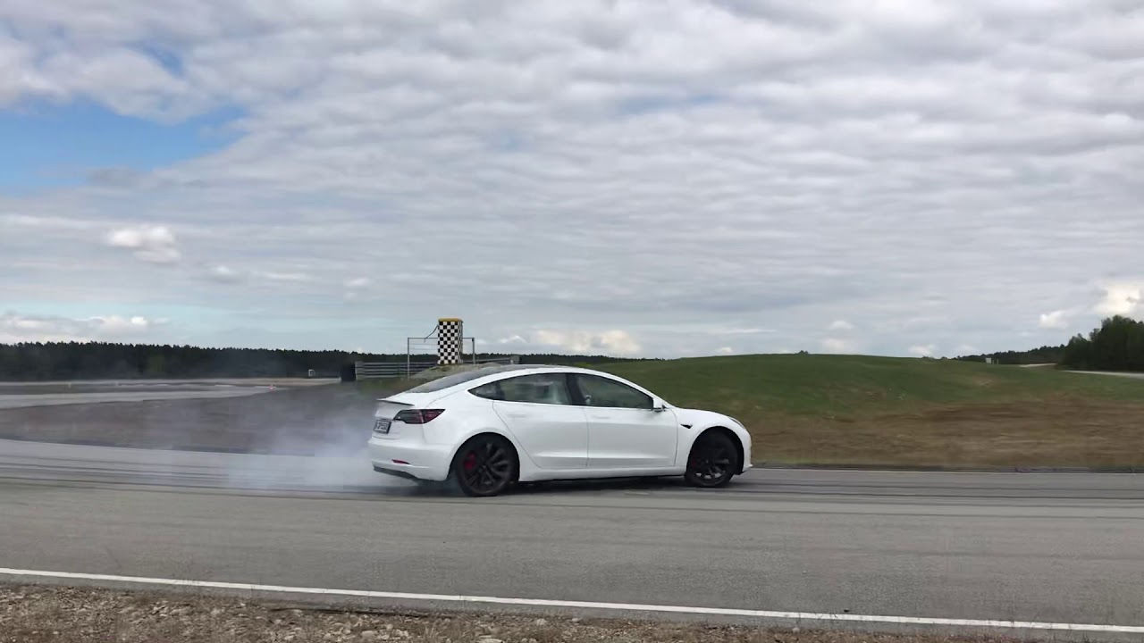Best Tesla Model 3 Performance drift you’ve ever seen - YouTube