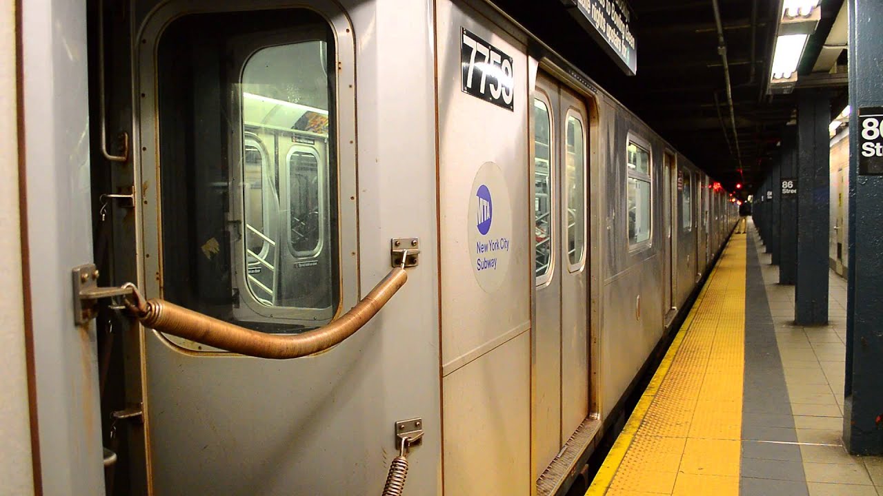 MTA New York City Subway : Utica Avenue Bound Train Of R142As On The 4 ...