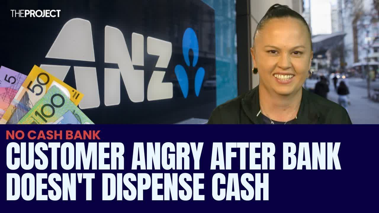 Customer Furious After Bank Doesn't Offer Cash Withdrawals - YouTube
