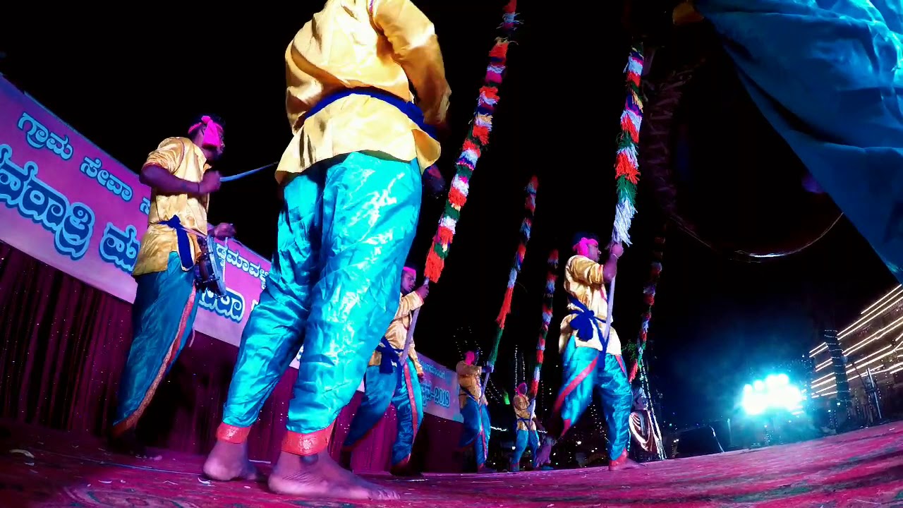 Nandikolu kunitha. Folk Dance of Karnataka - YouTube