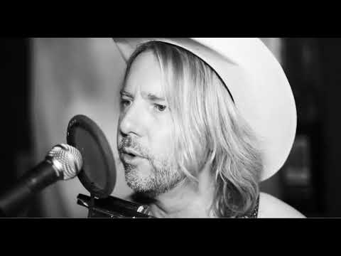 Chris Heers solo at the Pioneer Saloon "Fannye Katrina" - YouTube