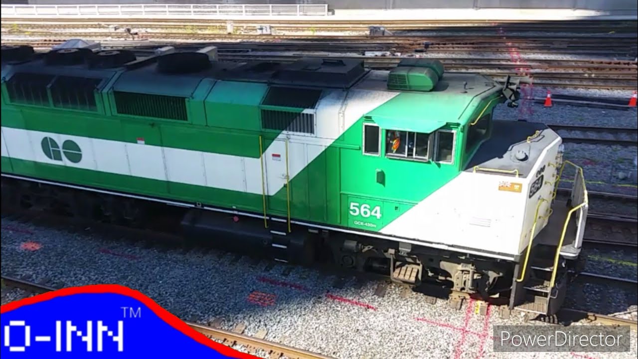 GO F59PH #564 Arrives at Toronto Union | Polara YT - YouTube