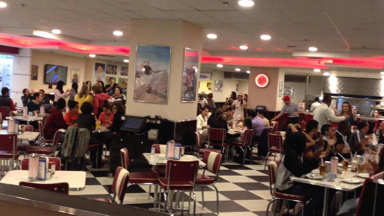 Johnny Rockets - Shopping West Plaza/SP - YouTube