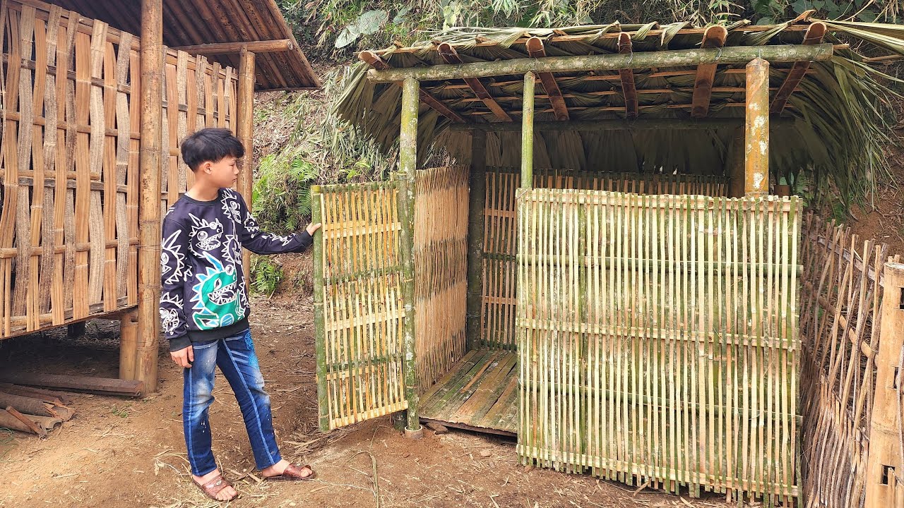 The orphan boy's bamboo bathroom is complete. Orphan boy's daily life ...