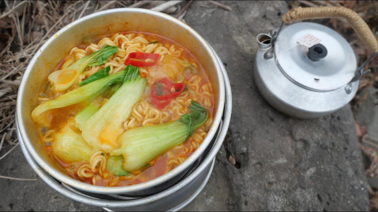A River Runs Through It : Trangia Storm Cook Set, Spicy Ramen. - YouTube