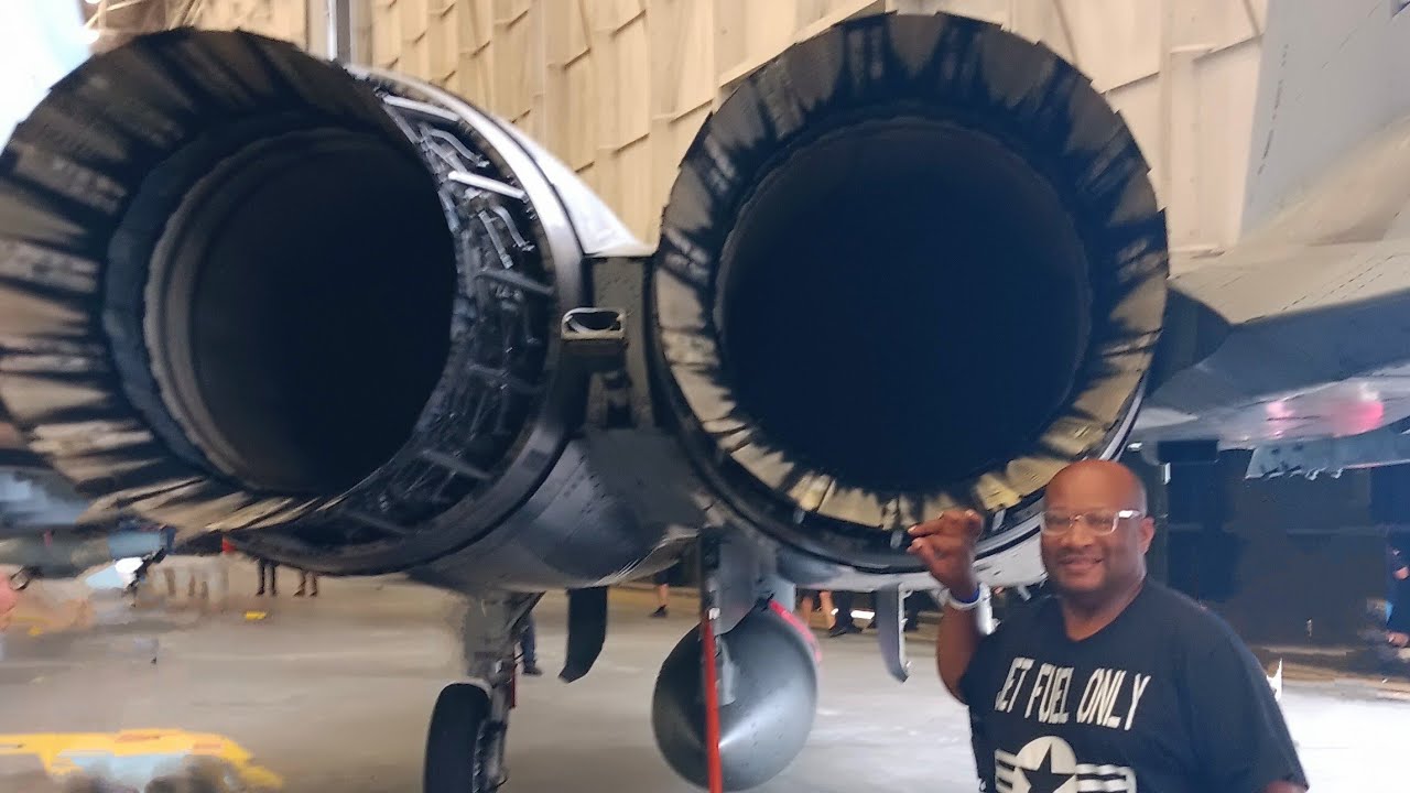 Delta Air Lines Veterans Day 2024 Event At Techops At The Atlanta ...