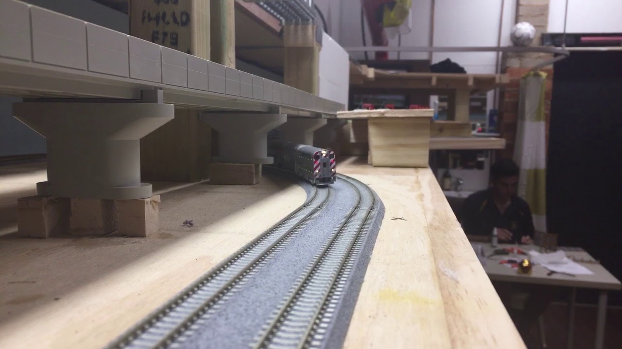 N scale Metra through the underpass - YouTube