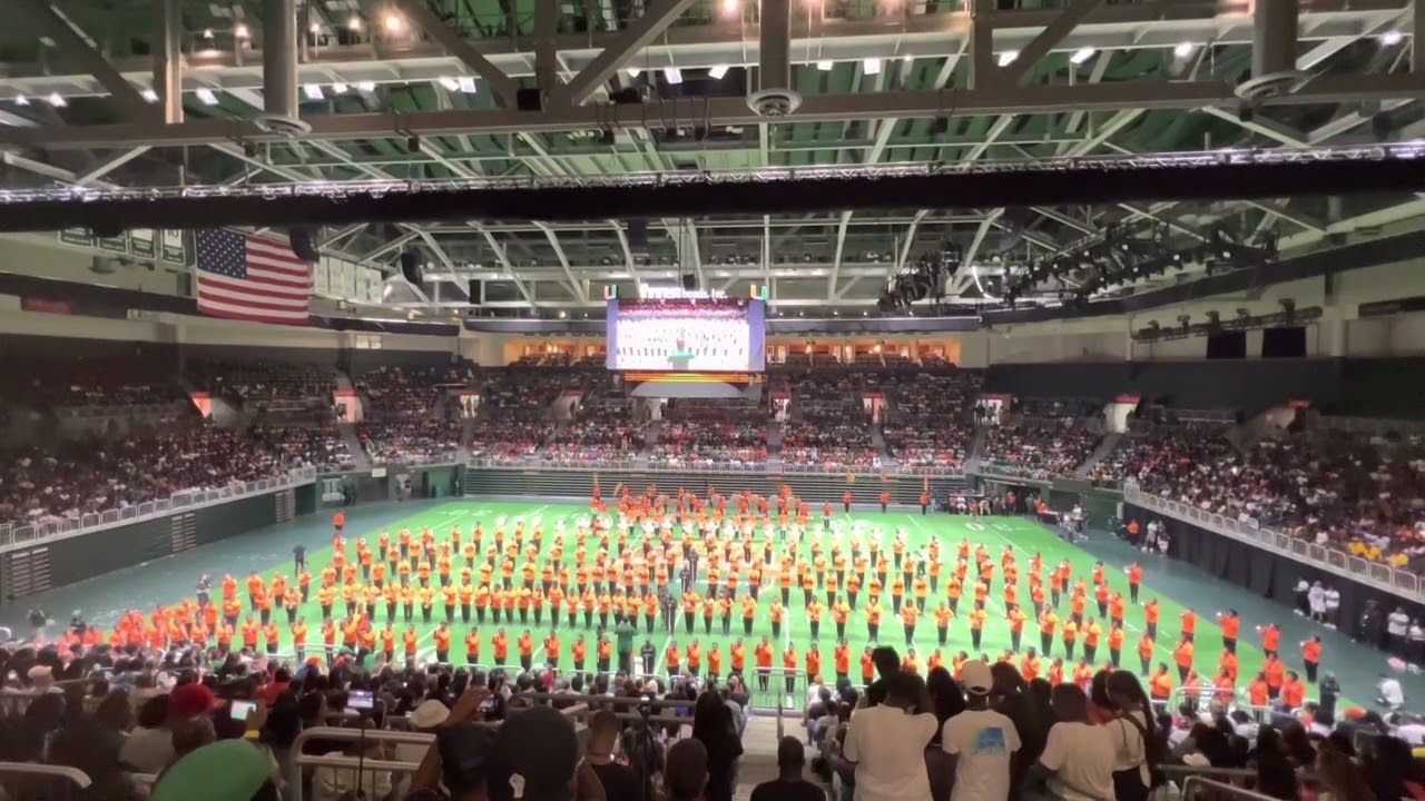 Famu Marching 100 “Love train” at the 2022 Orange Blossom Classic ...