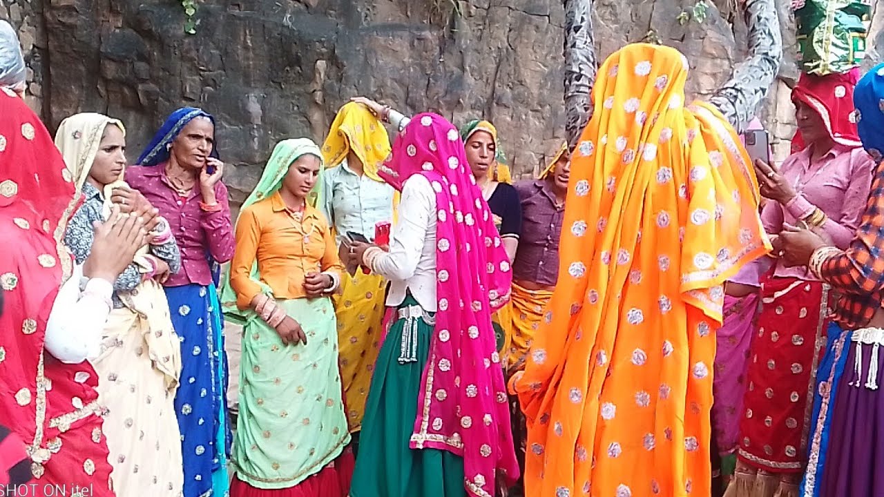 #meena geet ledij kudna Gajanand bhajan राजस्थानी मीना गीत - YouTube