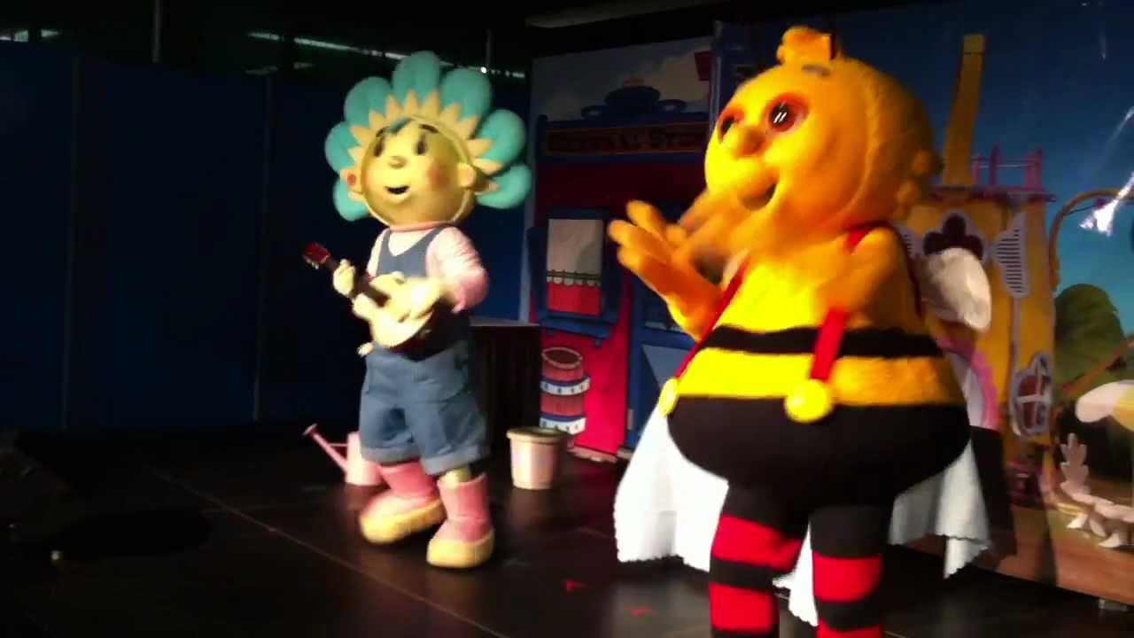 Fifi and the Flowertots at the Calgary Stampede - YouTube