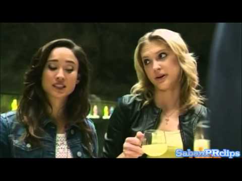 Power Rangers Megaforce - The Messenger - Opening scene