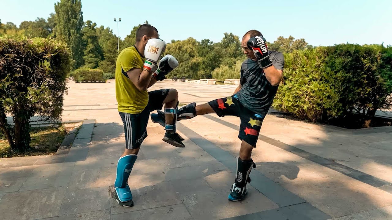 Combinații de lovituri Lecția 13 - Kickboxing pentru începători - YouTube