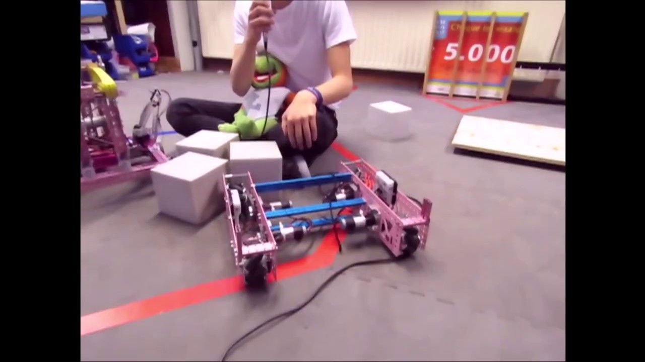 FTC Team 3954 - Robot In 1 Week Challlenge - Relic Recovery - YouTube