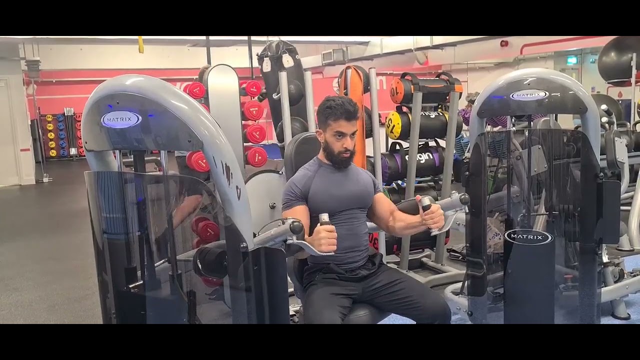 machine shoulder workout - YouTube