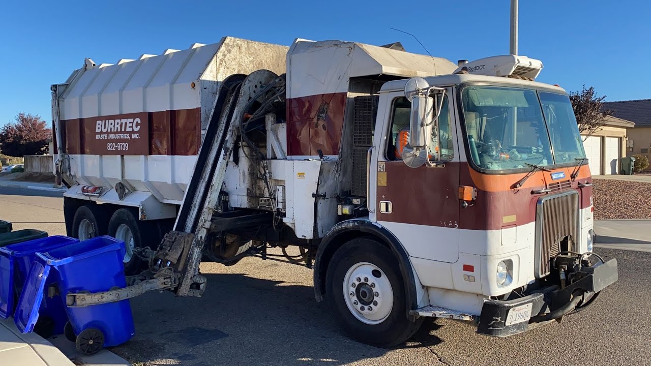 Burrtec Waste Industries WhiteGMC WX64 Amrep Octo ASL 1488 - YouTube