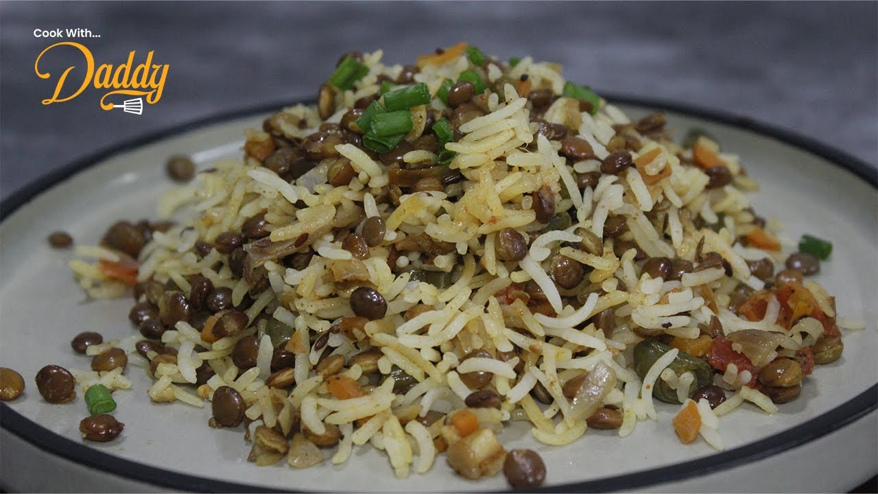 Cooking the rice and masoor in an amazing and easy way! So Delicious 😋 ...