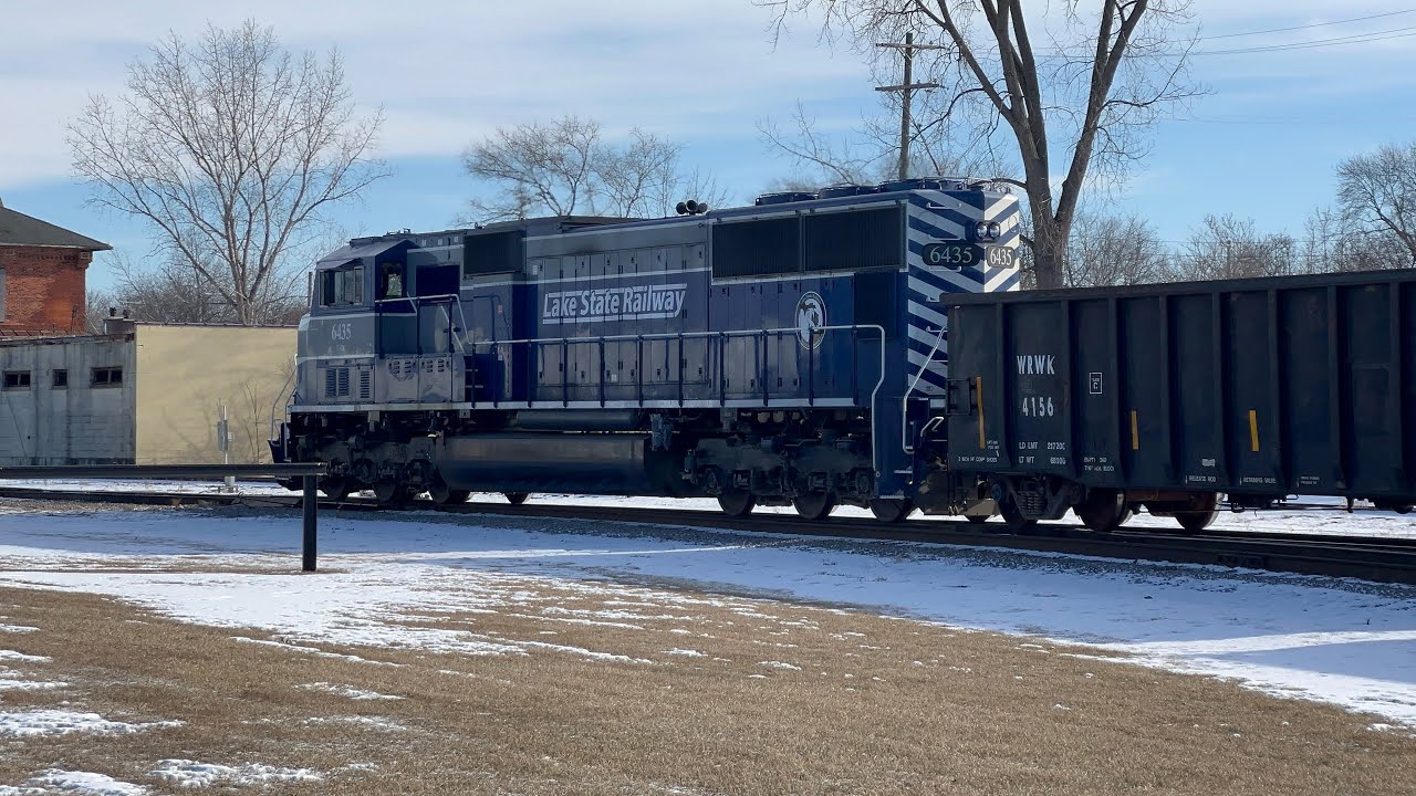 LSRC Z126~ LSRC 6435 shoving out of Saginaw Yard Saginaw Mi - YouTube