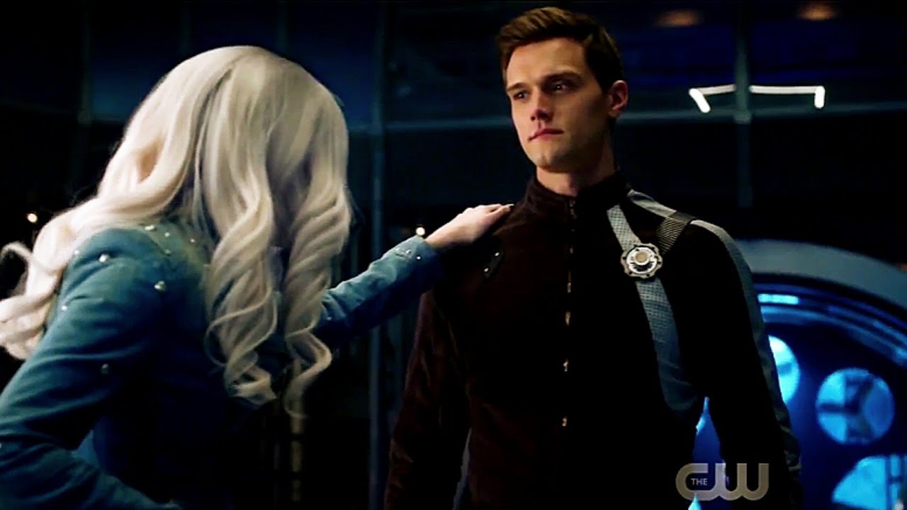 DeVoe rouba o corpo de Ralph e derrota o Time Flash - The Flash 4x18 ...