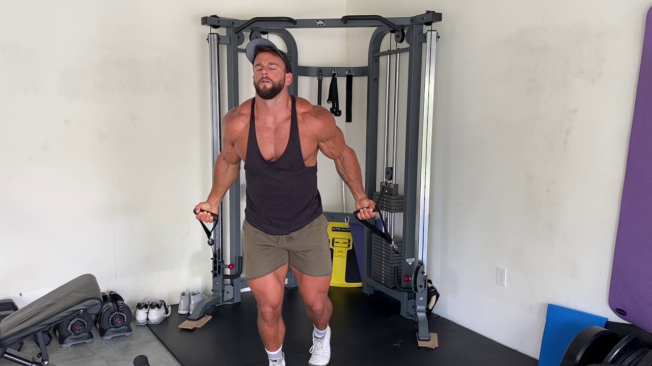 Cable upper chest fly - YouTube