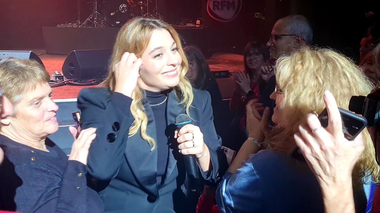 Santa - Recommence-moi, live, Folies Bergère, Paris, France, 2023 - YouTube