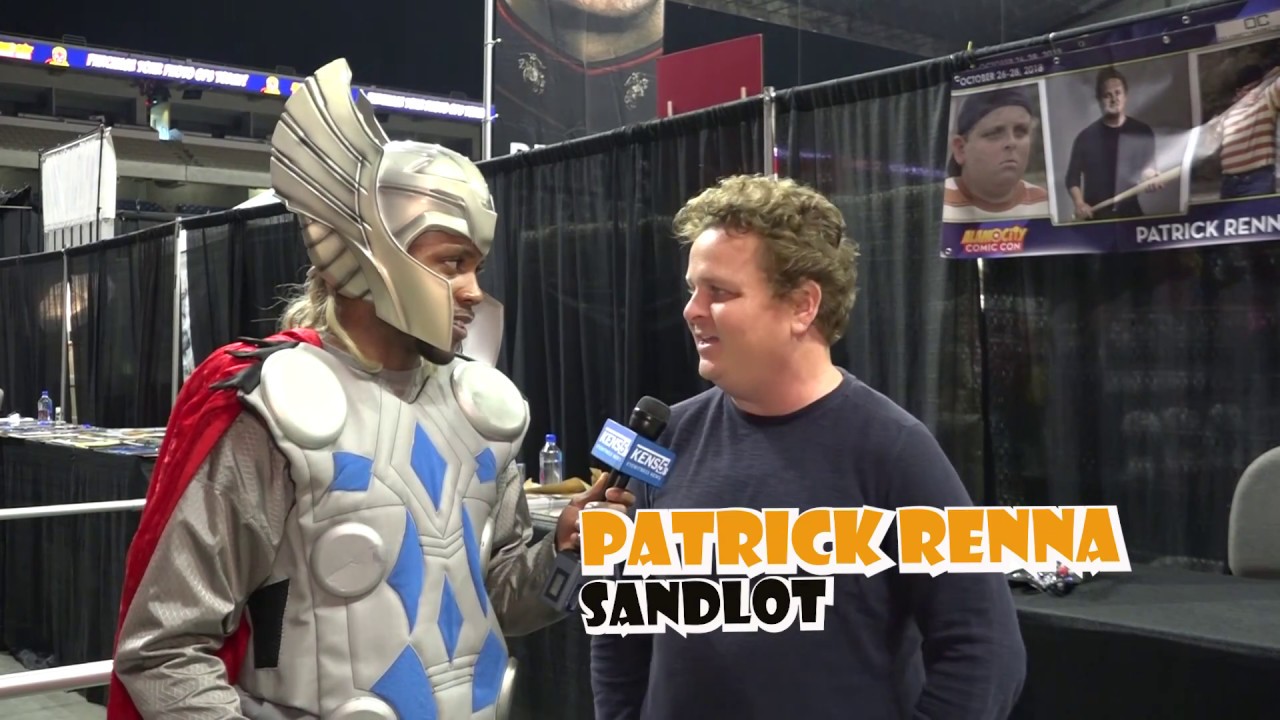 THOR TAKES ON ALAMO CITY COMIC CON - YouTube