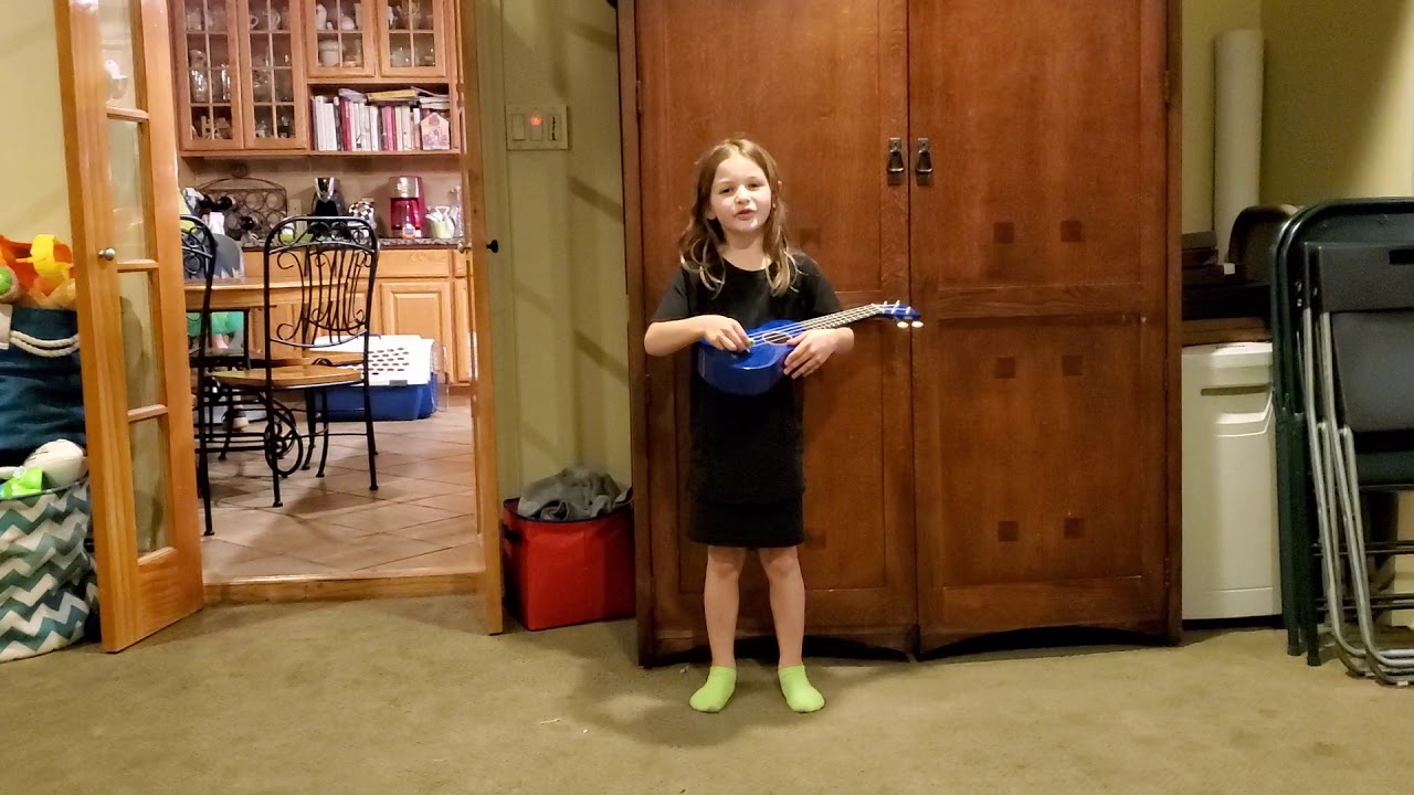 Zoe sings "Country Roads" - YouTube