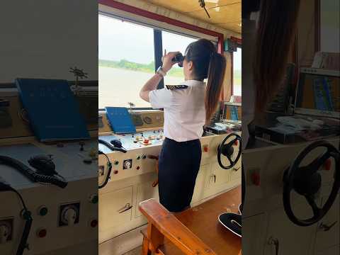 This Japanese girl is piloting a large ship