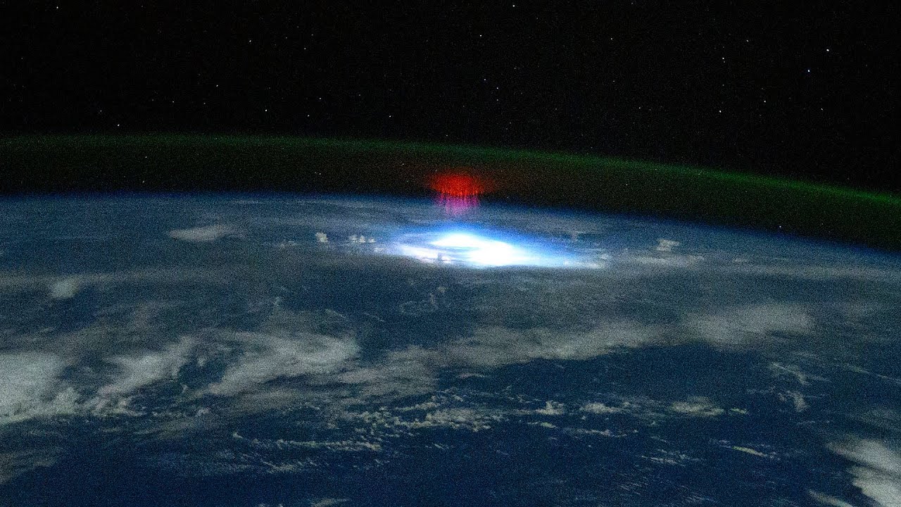 Rare Blue Jet Lightning Seen from Space | 8K Timelapse from the ISS ...