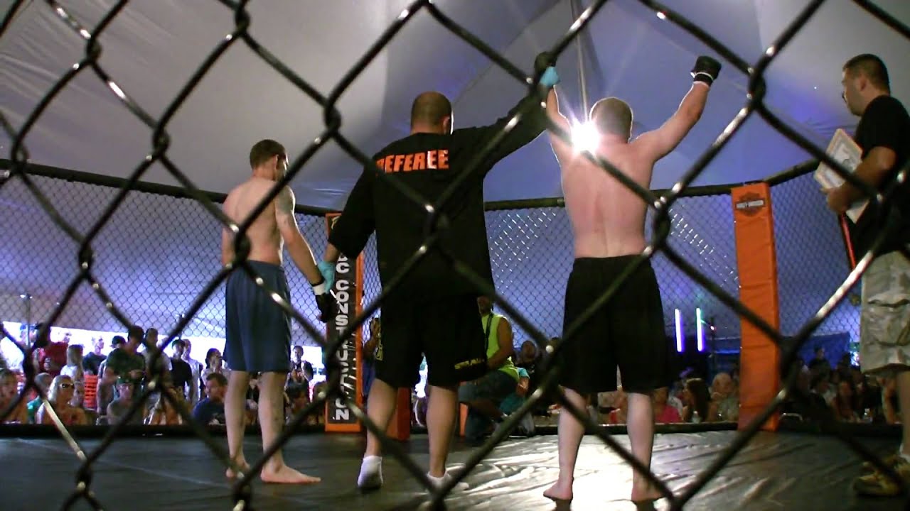 Iron Cage Clash Charles Weir vs Chris Dagger - YouTube