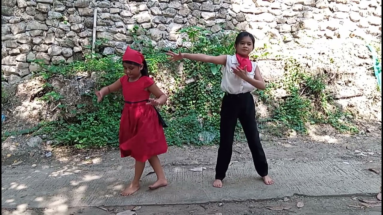Alitaptap folk dance - YouTube