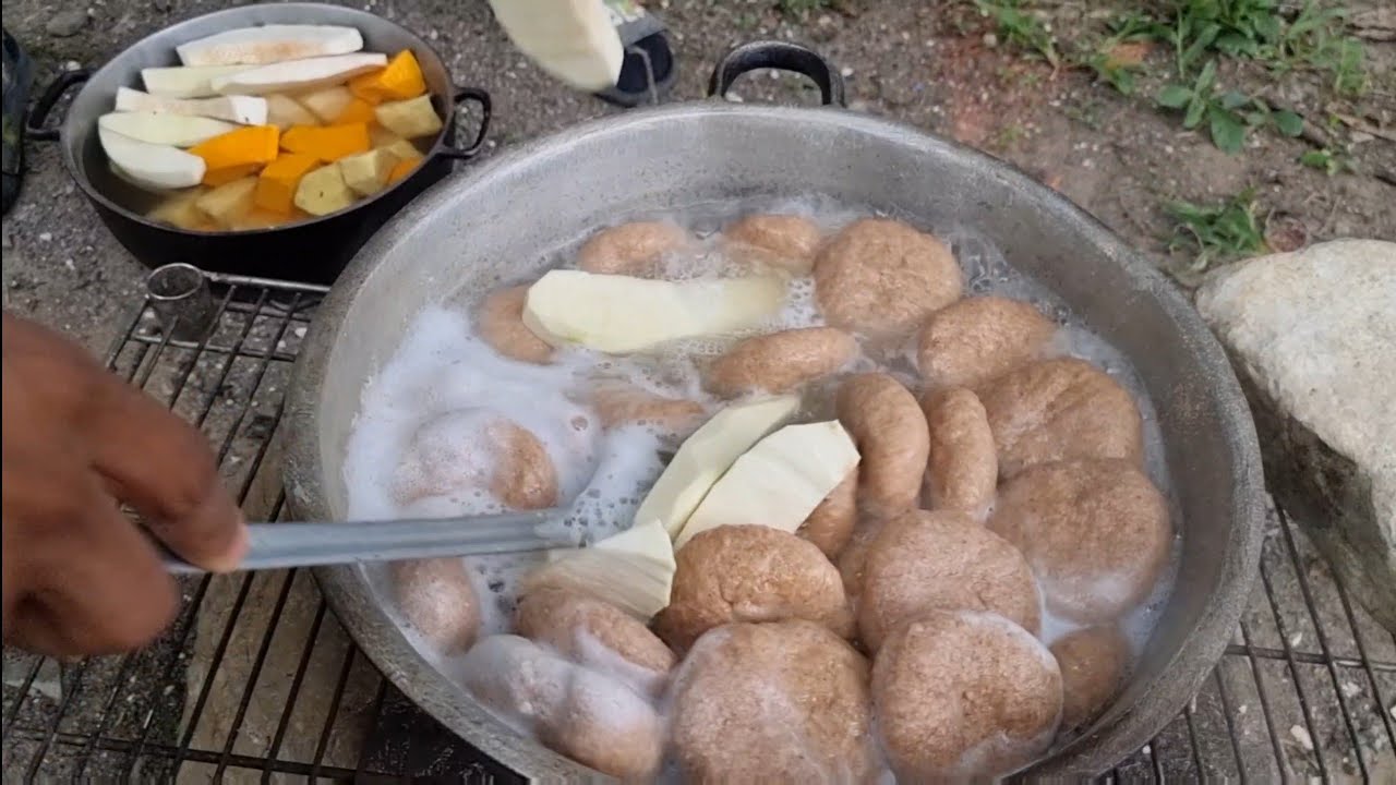 Brown dumpling w mackerel & spaghetti - YouTube