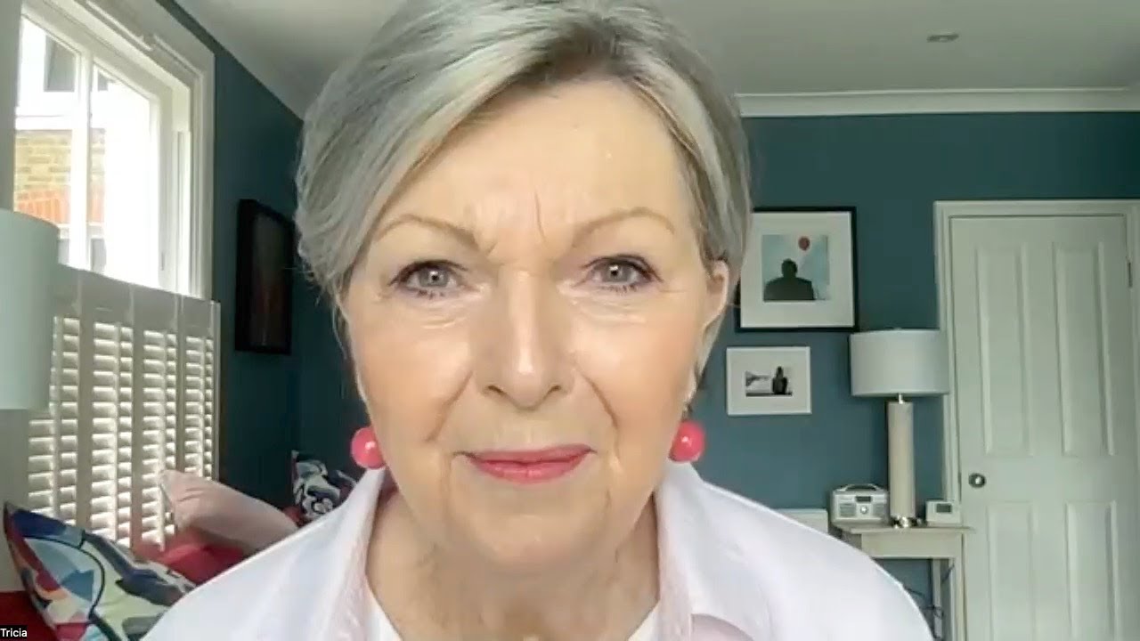 Makeup Magic: Perfect Pinks - Makeup For Older Women - YouTube