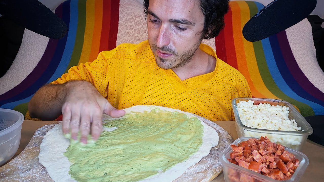 Homemade GREEN RANCH SAUCE Pepperoni Pizza ! #recipe - YouTube