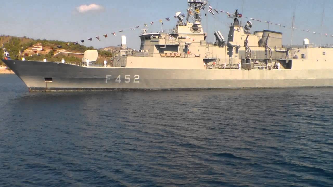 Η ΦΡΕΓΑΤΑ ΥΔΡΑ ΣΤΗΝ ΛΕΡΟ ΓΙΑ ΤΟ ΒΑΣΙΛΙΣΣΑ ΟΛΓΑ - YouTube