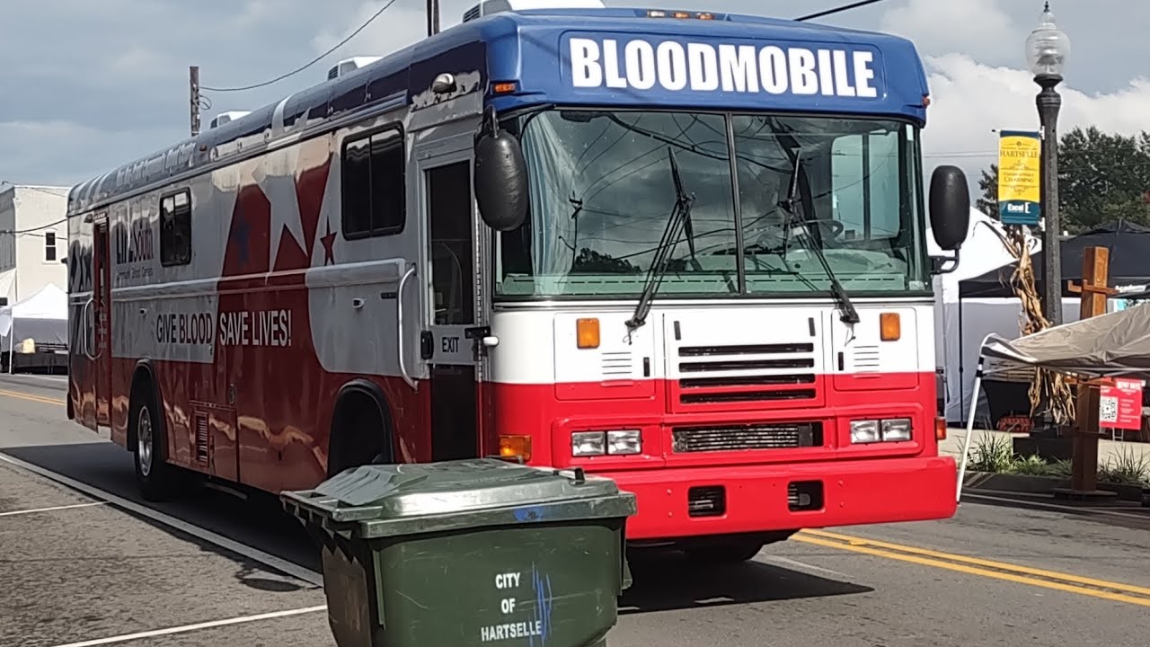 Blue Bird CSFE - Take-Off | Life South "Bloodmobile" - YouTube
